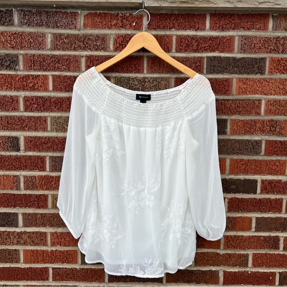 AB Studio | Tops | Ab Studio White And Floral Embroidered Wide Sleeve ...
